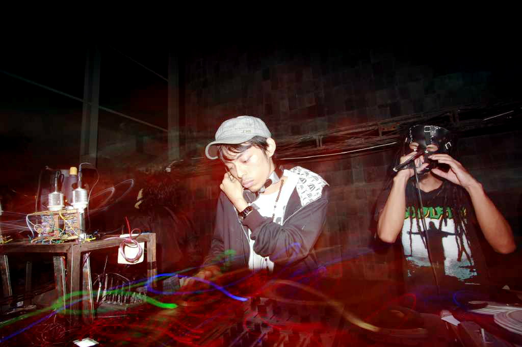 breakcore_LABS 0.6 – microcore – JOGJA SONIC INDEX